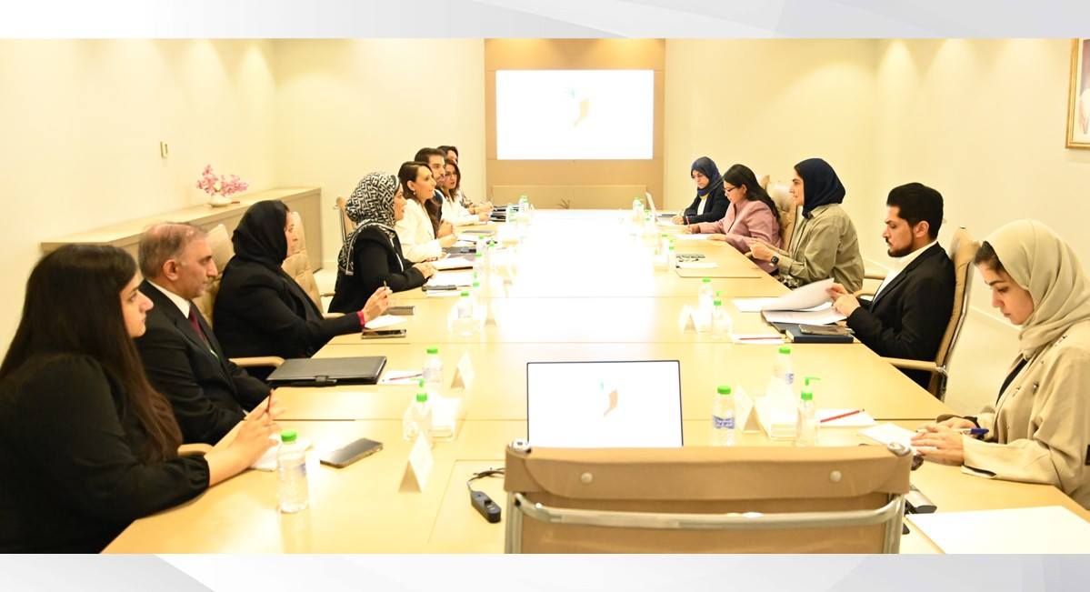 SCW Secretary-General chairs work meeting